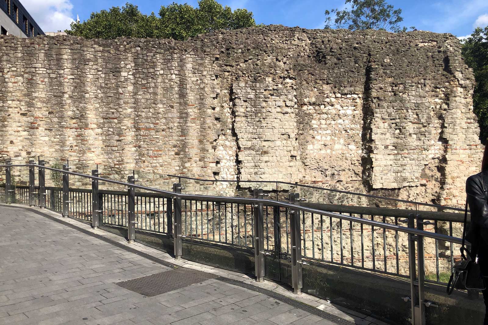 Visiting the Tower of London – It's Boarding Time Somewhere